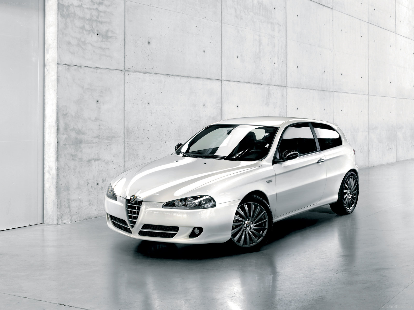 My perfect Alfa Romeo 147. 3DTuning - probably the best car configurator!
