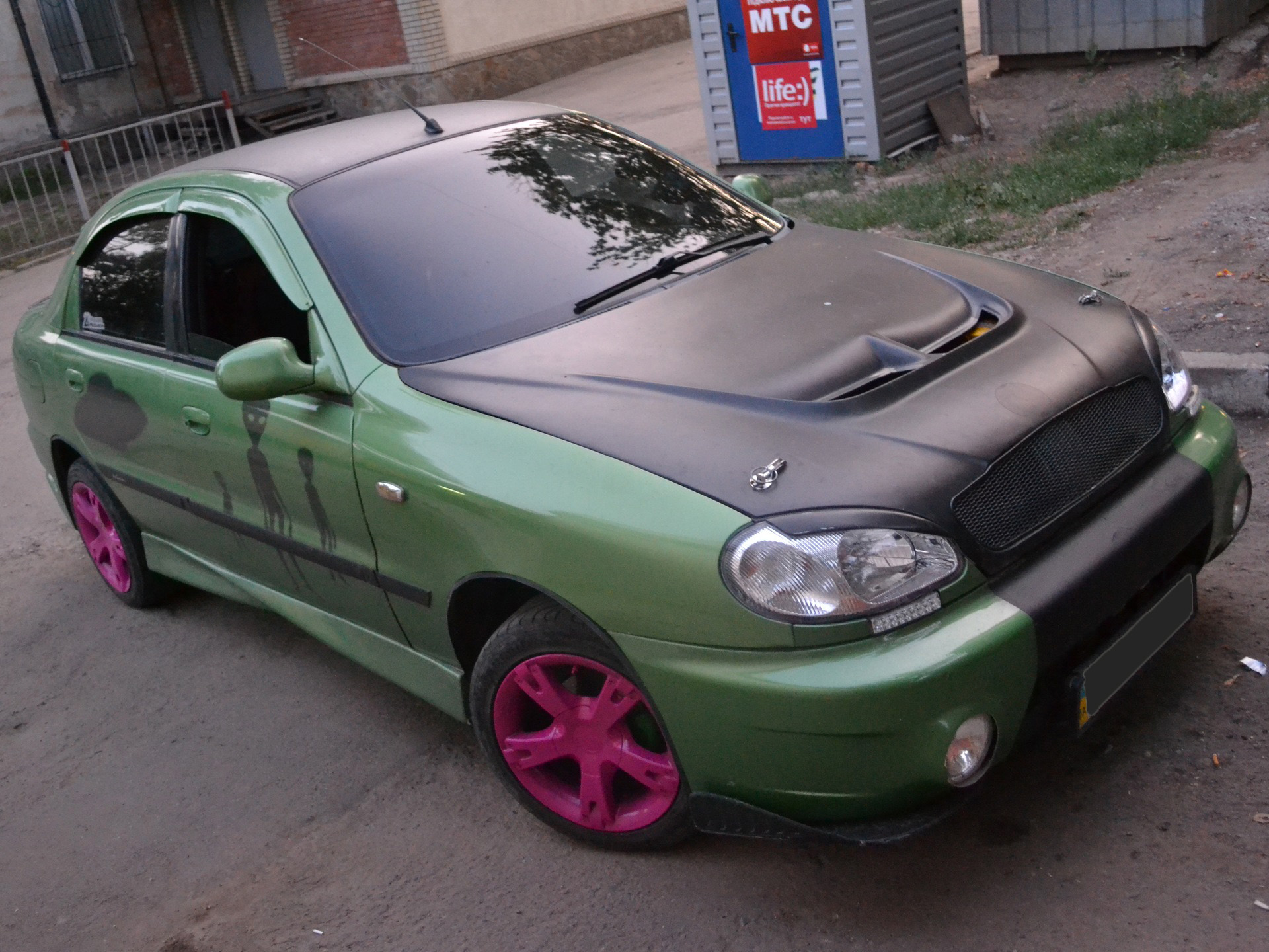 My perfect Chevrolet Lanos. 3DTuning - probably the best car configurator!