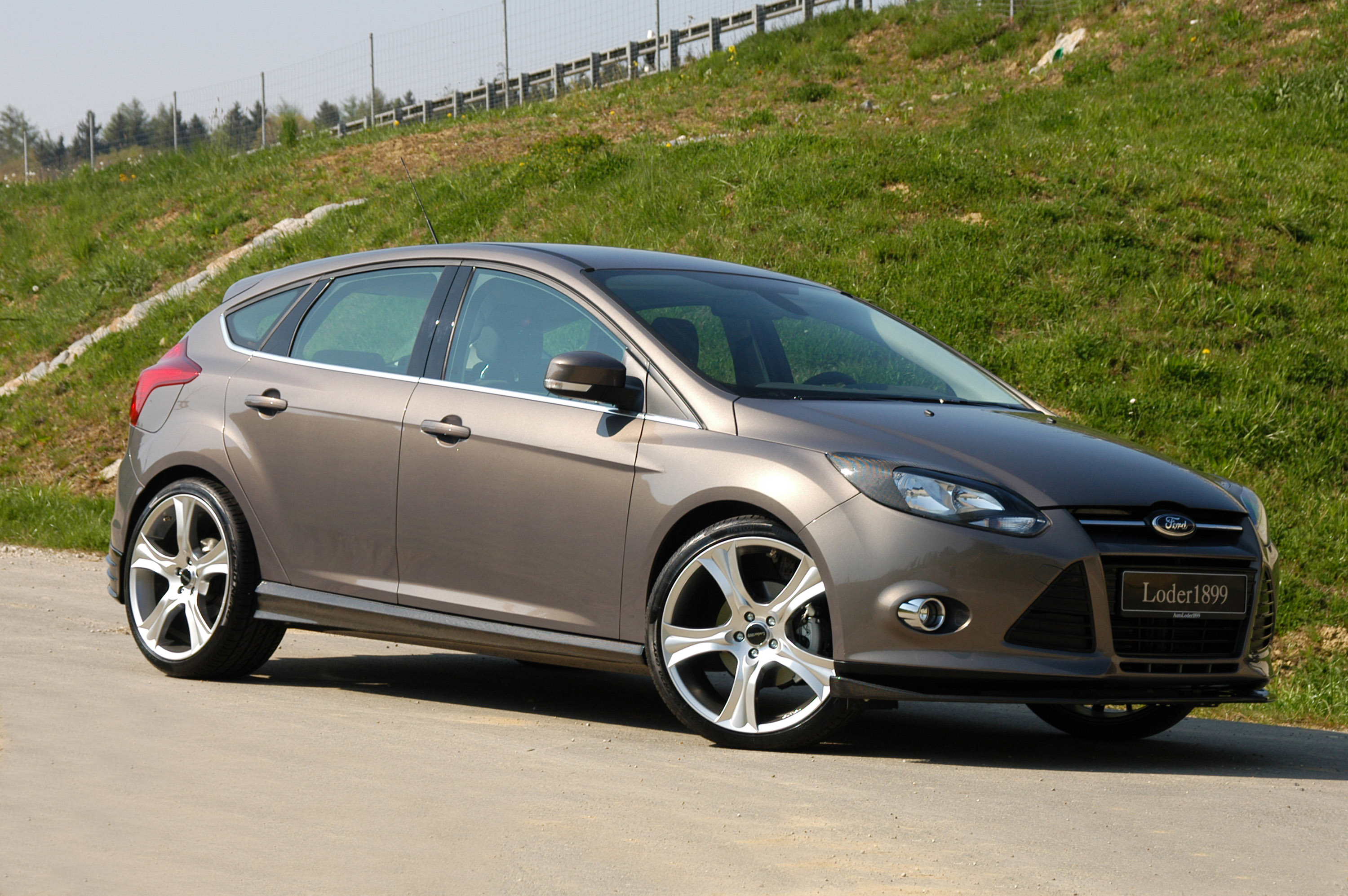 My perfect Ford Focus. 3DTuning - probably the best car configurator!