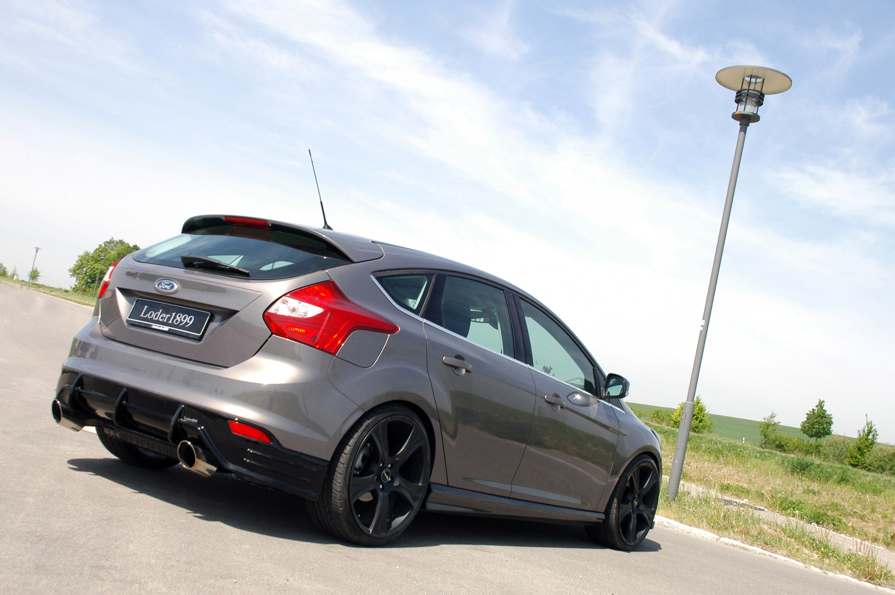 Тюнинг Ford Focus 5 Door Hatchback 2012, фото тюнинга Форд Фокус 5-ти ...