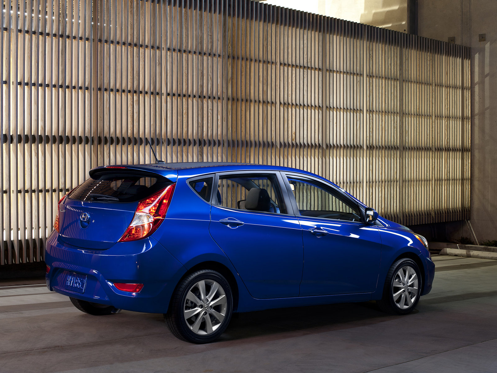 Hyundai Accent 5 Door Hatchback 2012