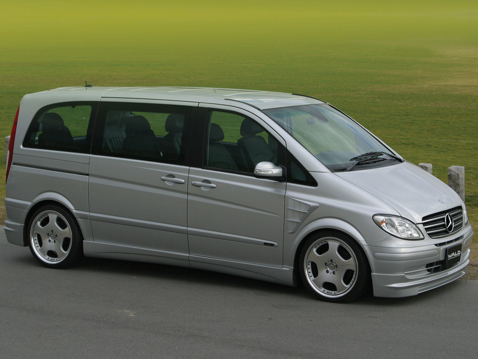 My perfect Mercedes Vito. 3DTuning - probably the best car configurator!
