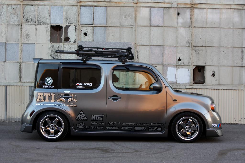 My perfect Nissan Cube. 3DTuning - probably the best car configurator!