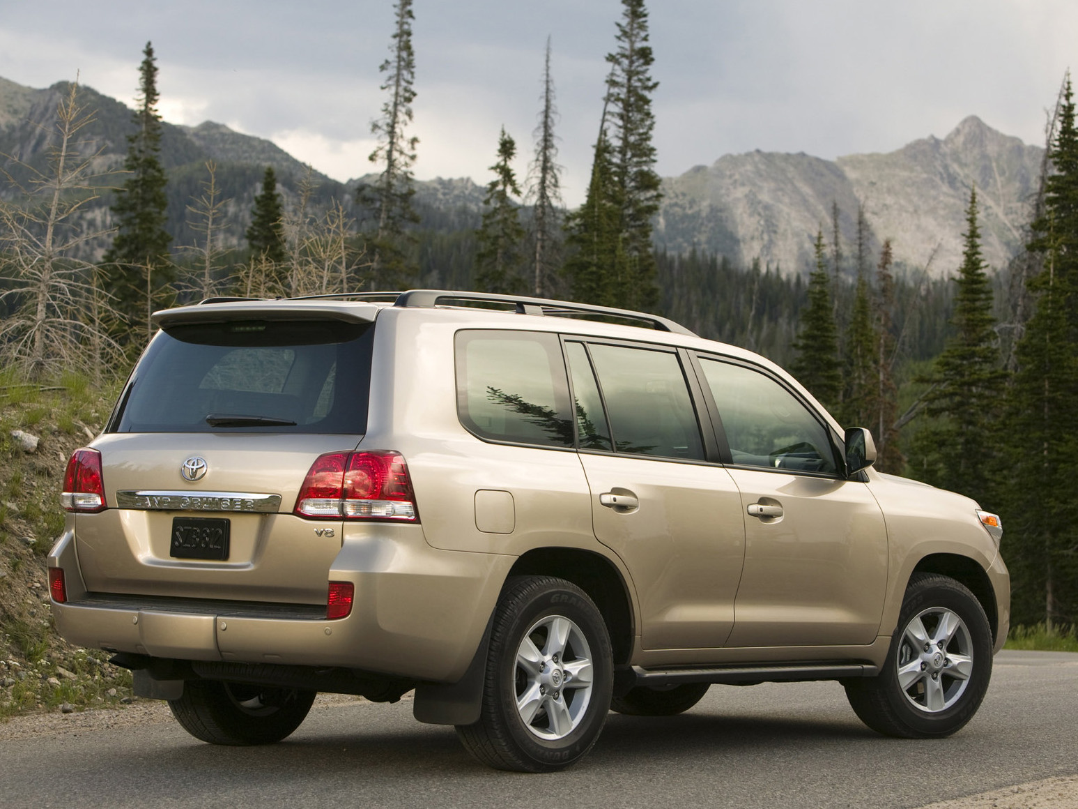 My perfect Toyota LC 200. 3DTuning - probably the best car configurator!